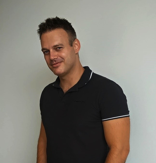 Petr Švec - Golden Dog